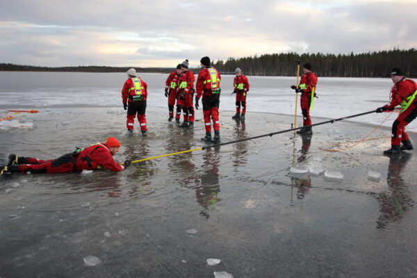 Ice Safety and Rescue Training Courses » Rescue 3 International