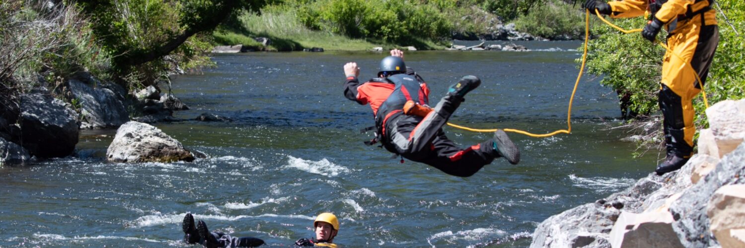 Swiftwater and Flood Rescue Technician (SRT) » Rescue 3 International